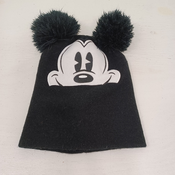 Disney | Accessories | Disney Mickey Mouse Knit Hat Beanie Hat Toboggan ...